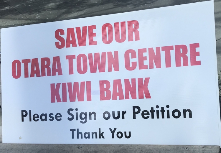 Sign petition: SAVE OUR OTARA TOWN CENTRE KIWIBANK · GoPetition.com